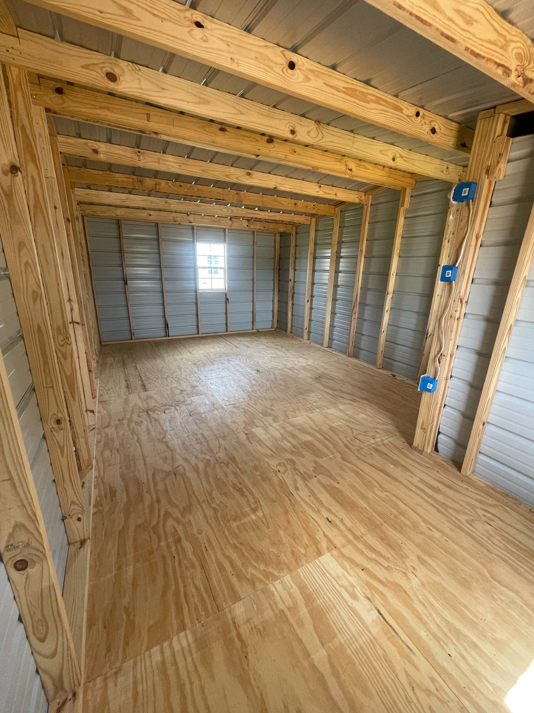 Corner Porch Portable Building – Holcomb Buildings