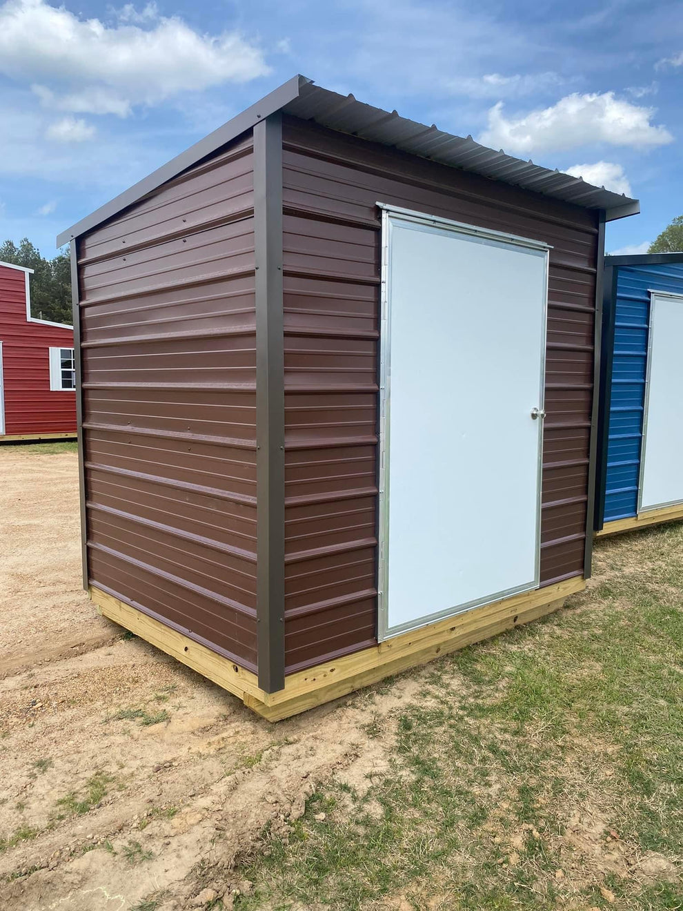 Slant Roof Portable Building – Holcomb Buildings
